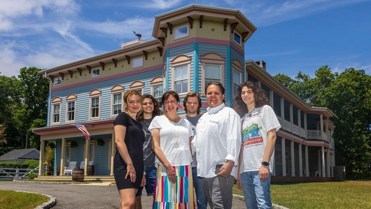 Cutchogue home with Disney-inspired design on market for $4.45 million - Newsday