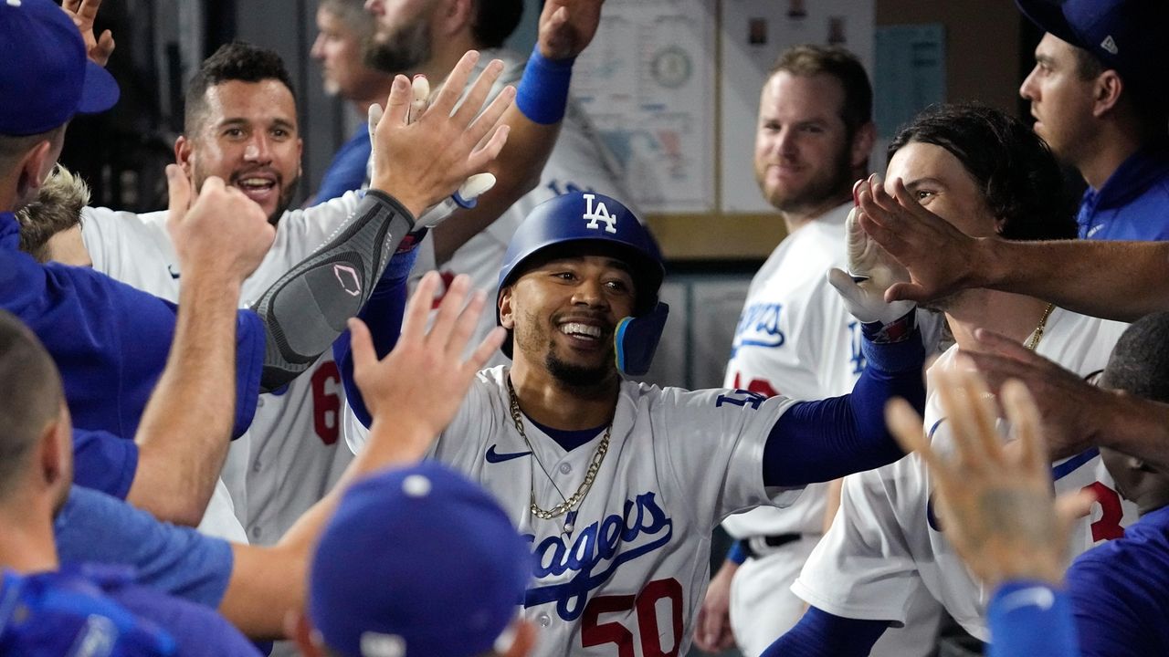 Lance Lynn gives up 3 solo homers in Dodgers debut and LA beats ...