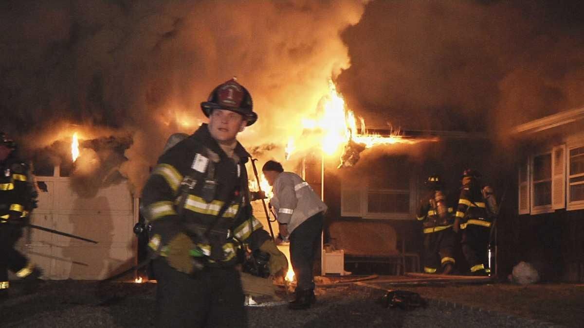 Detectives probe Coram house fire - Newsday