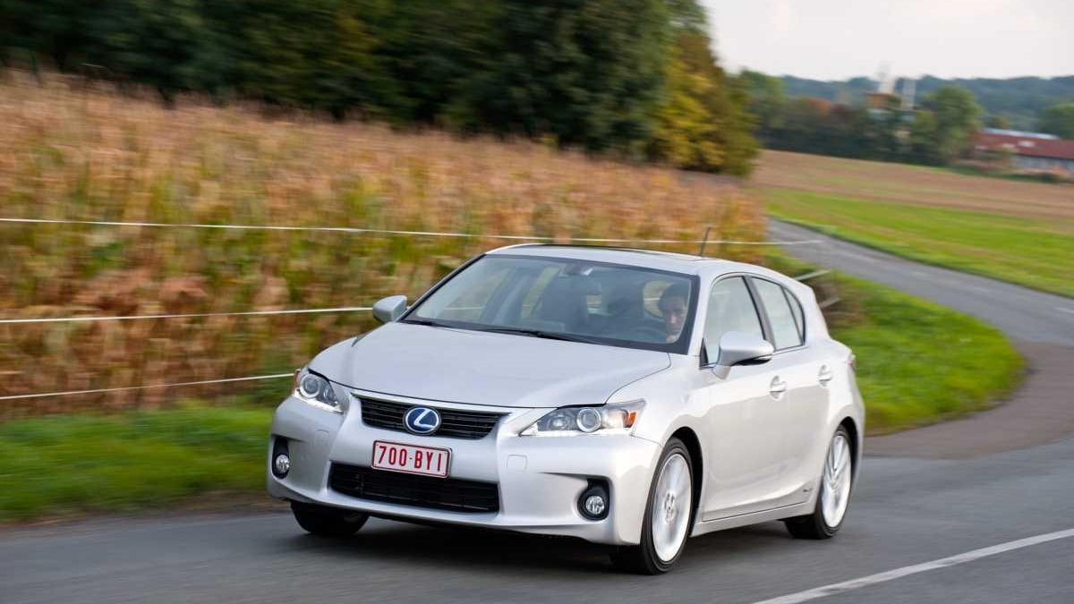 Road Test: Lexus CT 200h small wagon - Newsday