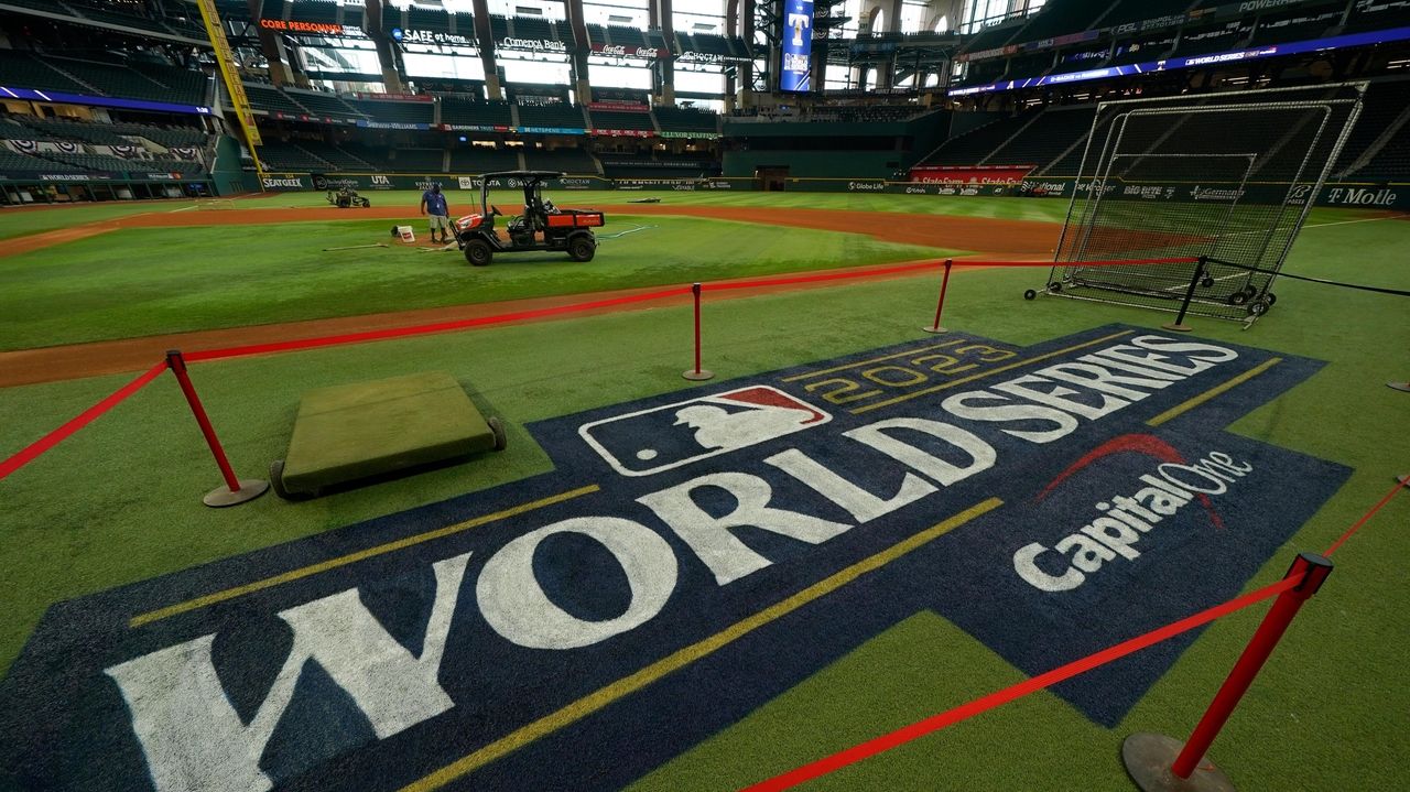 Former President George W. Bush to throw out ceremonial first pitch ...