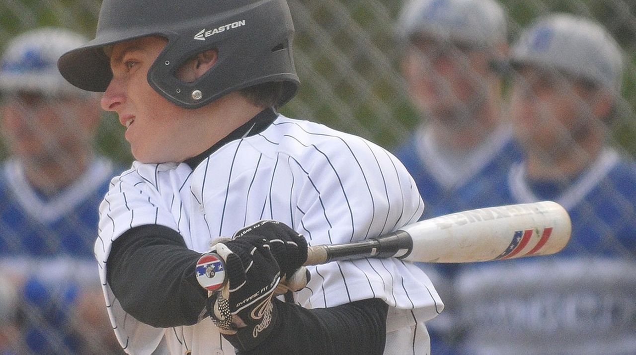 John Conroy’s hit helps give Wantagh ‘W’ - Newsday