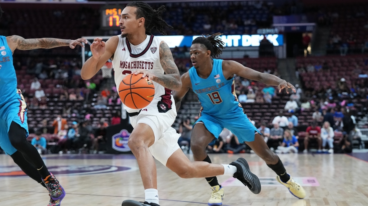 Career days from Hankins-Sanford and Parker power UMass over Florida ...