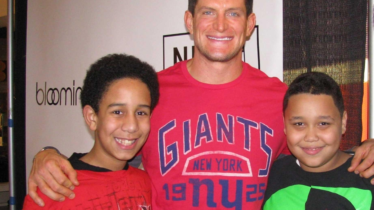 What a kick! Interviewing Steve Weatherford - Newsday