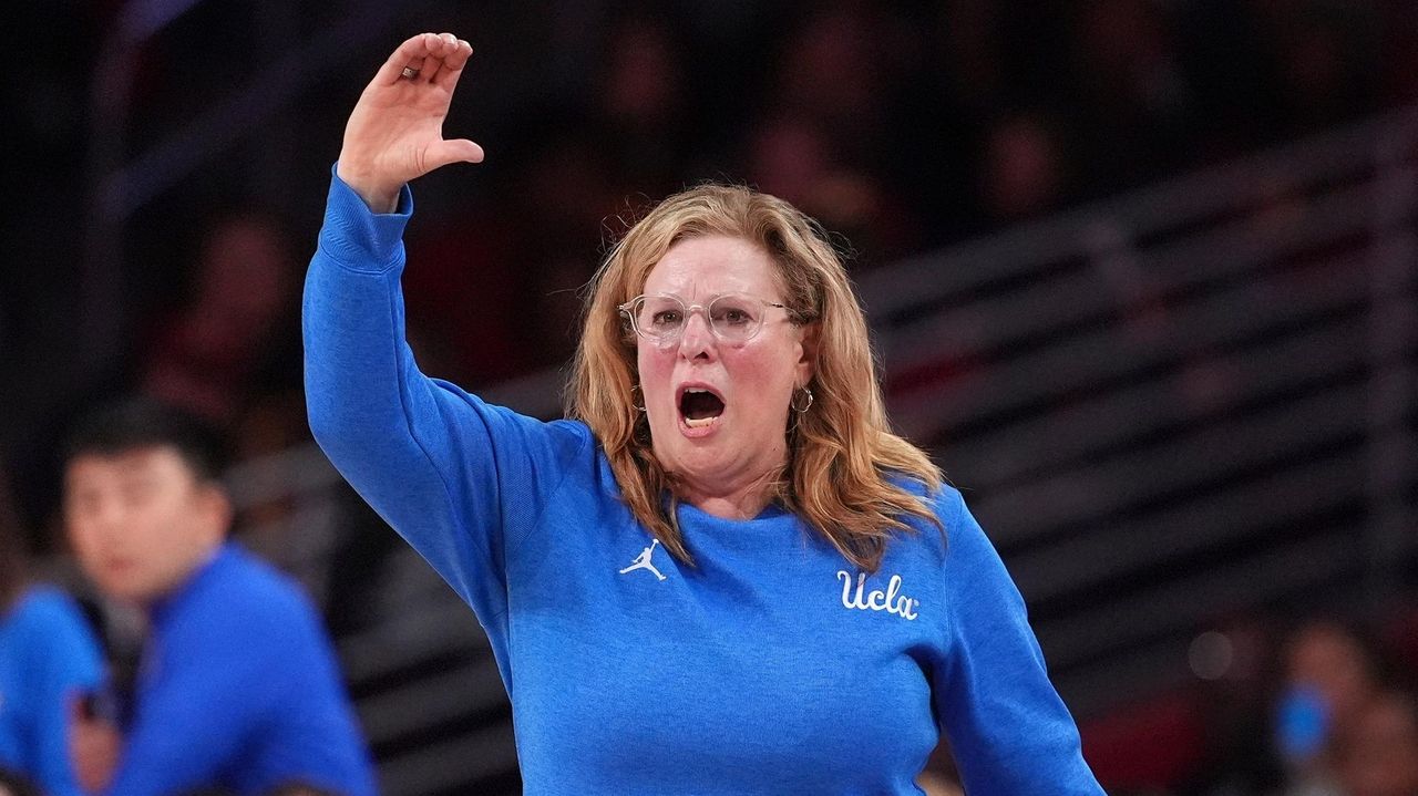 UCLA, South Carolina, Texas and Notre Dame are No. 1 seeded teams in ...