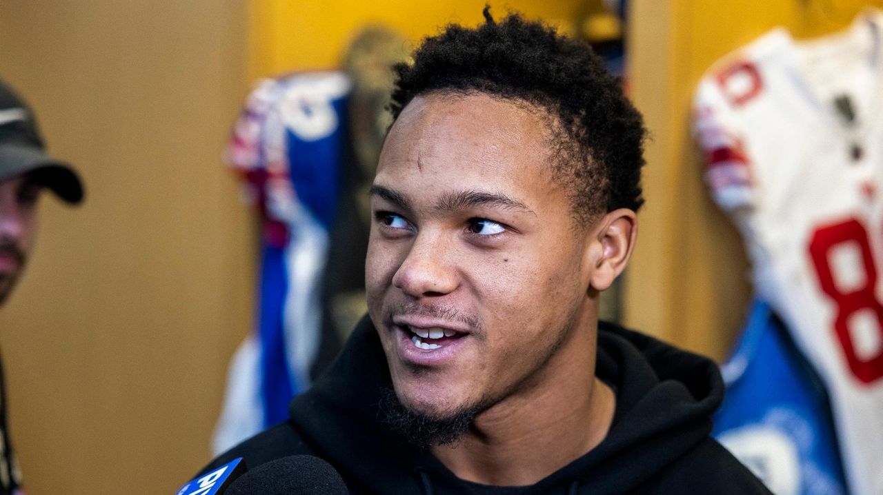 Giants Robinson Upbeat Despite Facing Adversity Newsday