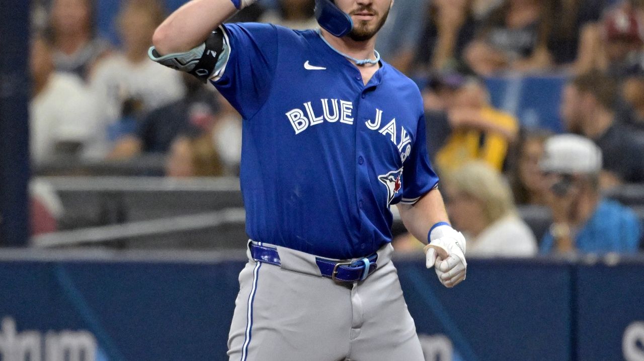 Jonathan Aranda homers as the Tampa Bay Rays beat the Toronto Blue Jays ...