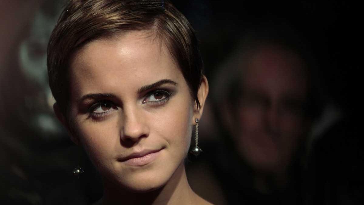 How can Emma Watson go from girl to woman? - Newsday