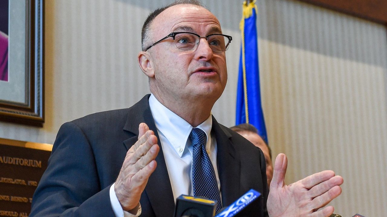 Police politics in Suffolk - Newsday