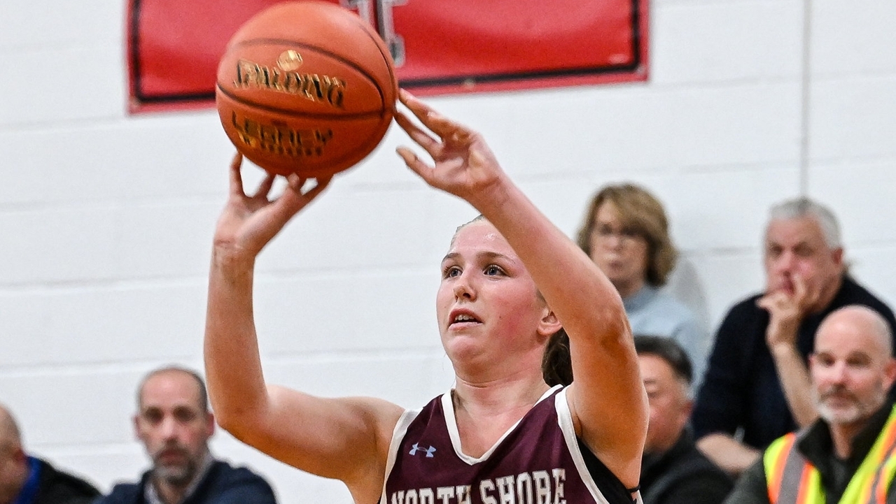North Shore girls basketball's Erin Lily La Rosa does it all in win ...