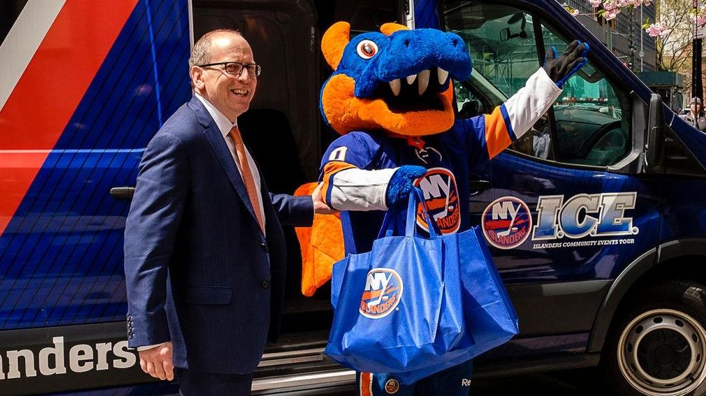 Co-owner Jon Ledecky loves fans' passion for Islanders - Newsday