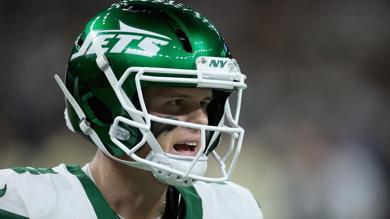 Brady Cook gets the start at QB for the Jets again next week - Newsday