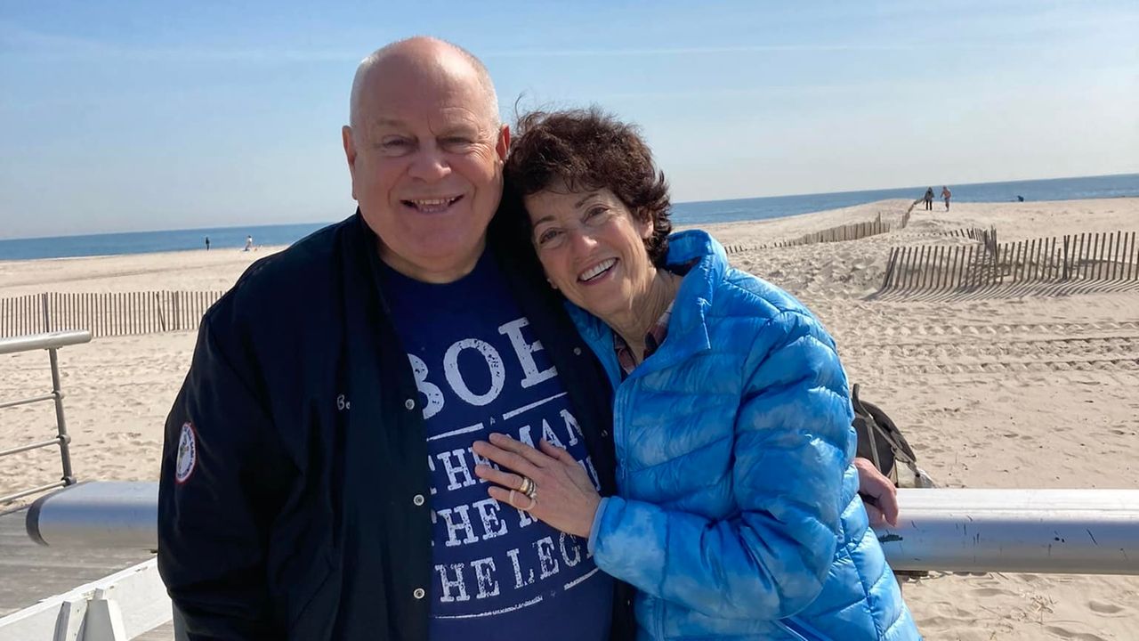 Anniversary: Laurie and Bob Rozakis, 50 years - Newsday