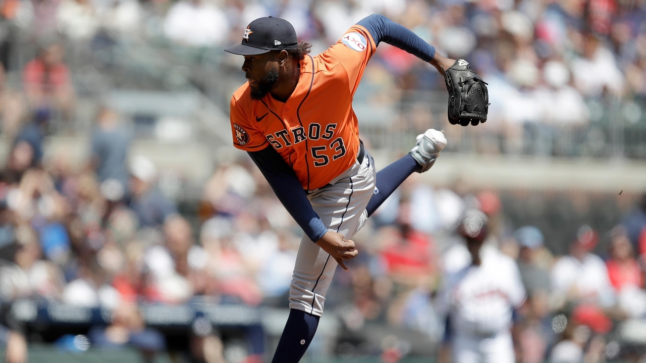 Alvarez, Julks deliver late, Astros top Braves 5-2 - Newsday