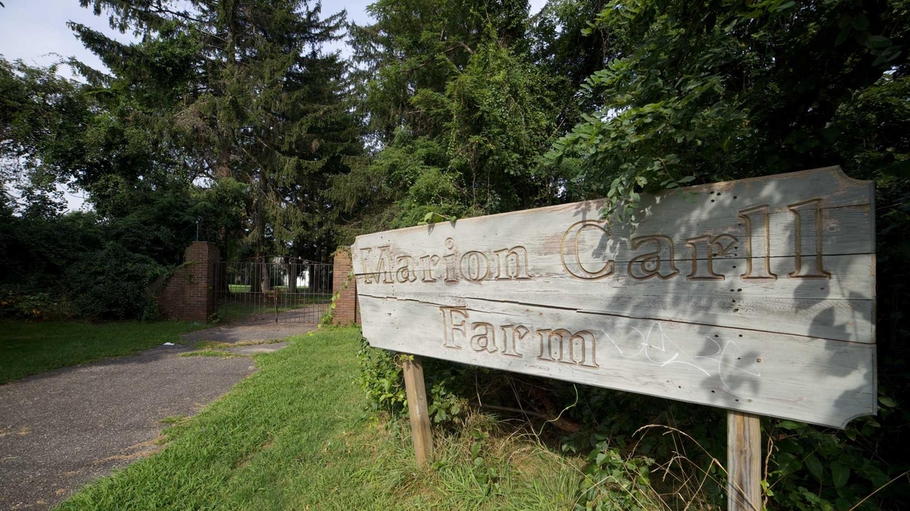 Judge: 4 can't join Marion Carll Farm lawsuit - Newsday