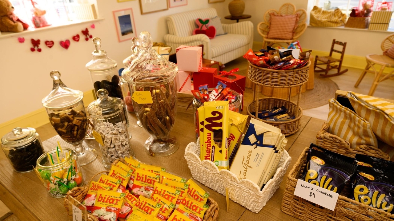 Saturday Candy Co. opens in Westhampton Beach - Newsday
