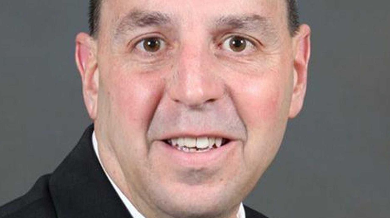 Long Island hires and promotions: Frank Raffone, State Farm - Newsday