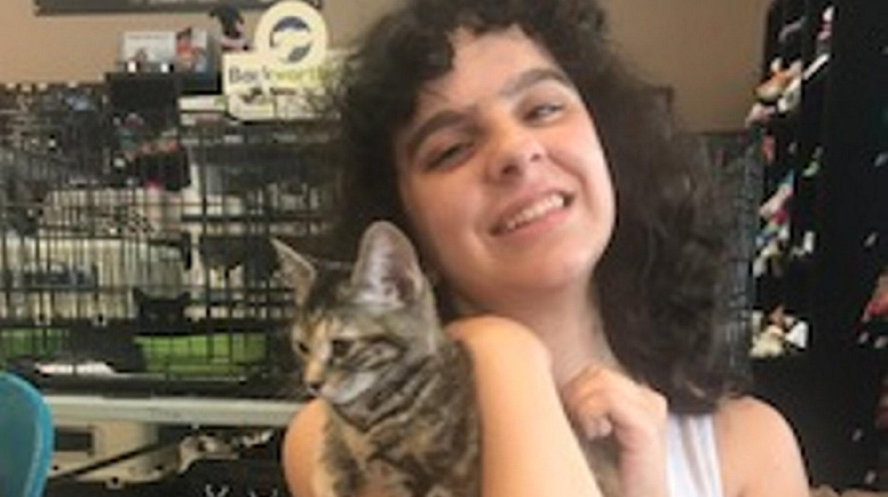 Adopting a cat opens a path to volunteering - Newsday