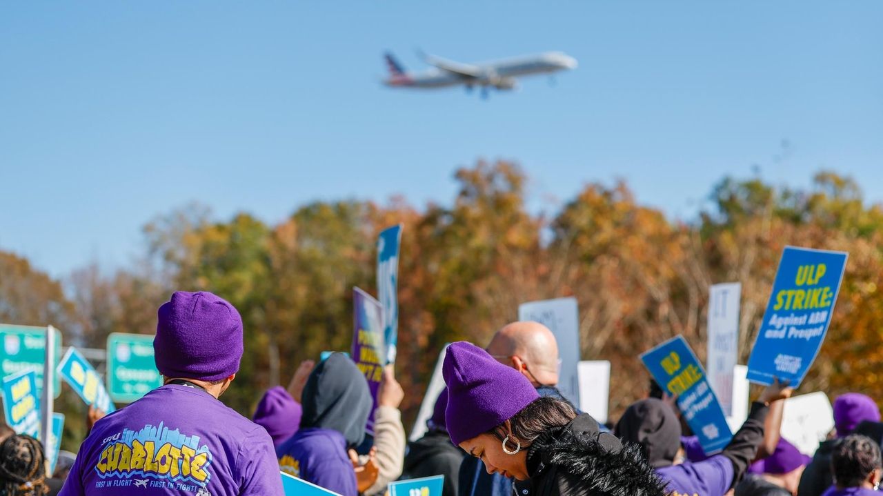 Workers at Charlotte airport, an American Airlines hub, go on strike ...