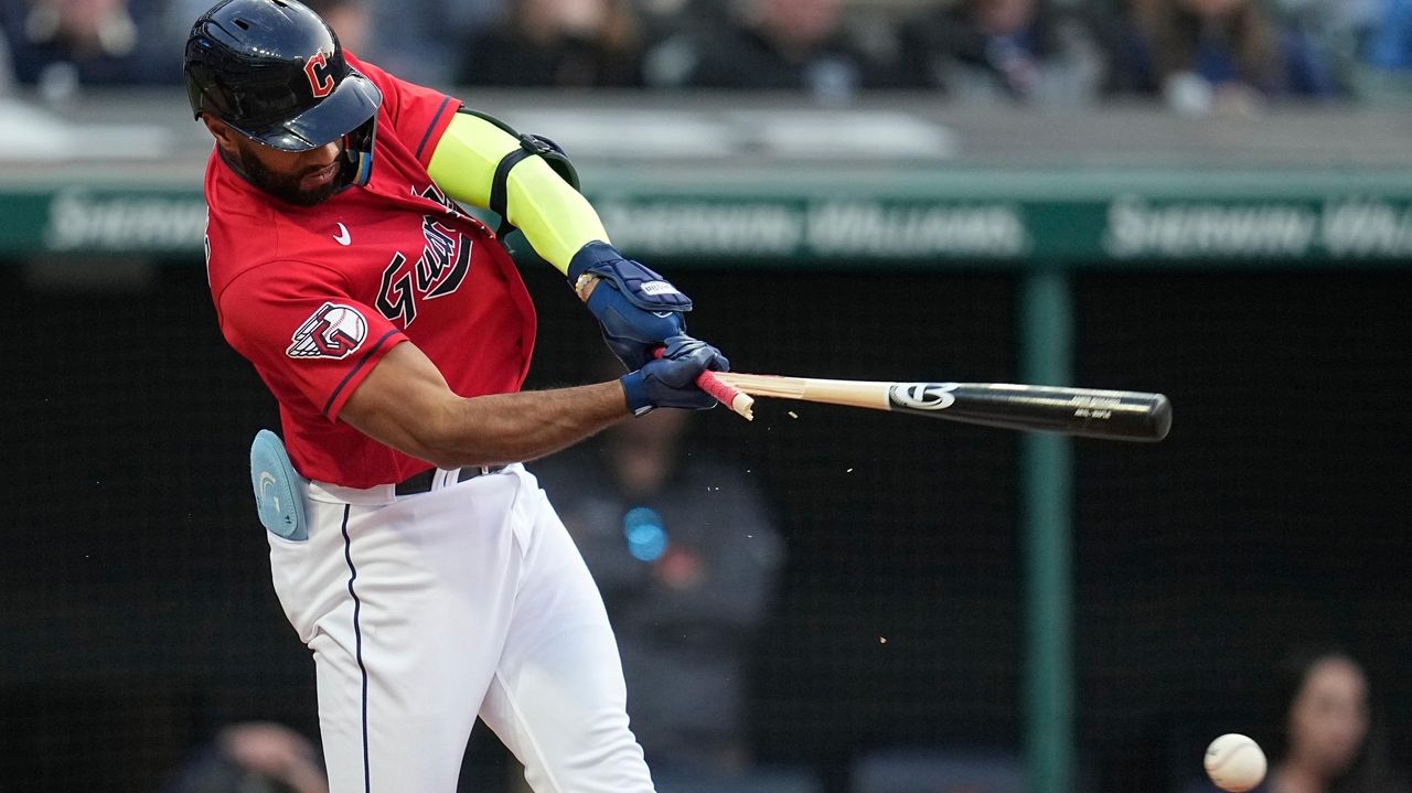 Rosario, Naylor each have 3 hits and RBI, Guardians beat Red Sox 5-2 ...