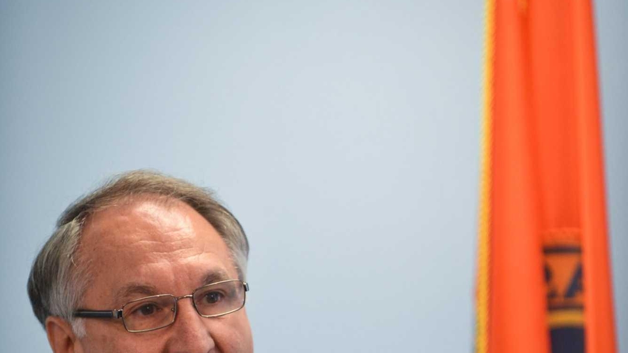 Maragos criticizes Mangano tax refund plan - Newsday