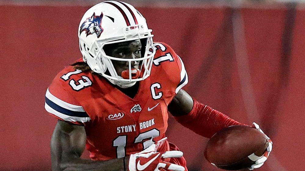 Bolden makes 13 catches, 2 for TDs, as SBU holds on - Newsday
