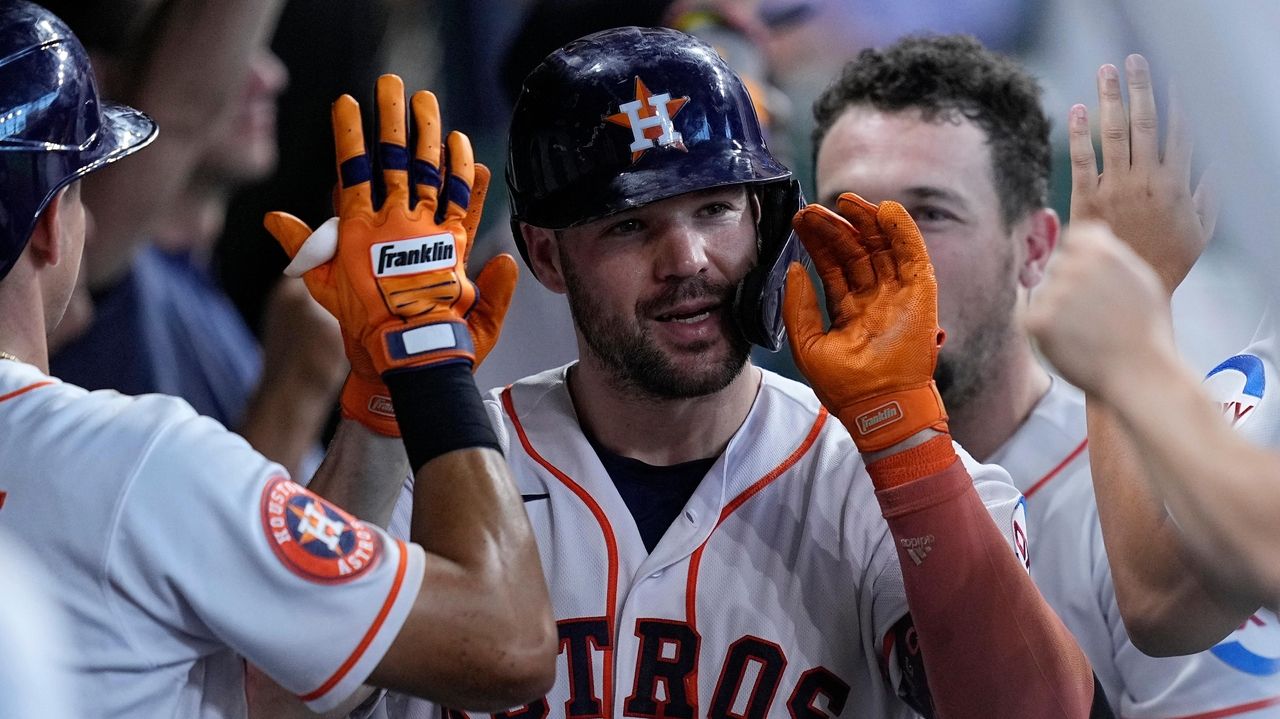 McCormick homers twice to give Astros 3-2 win over Guardians, series ...