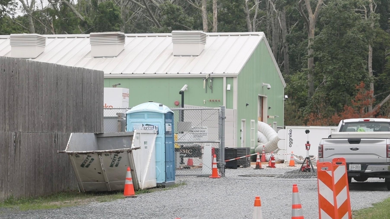 East Hampton storage battery facility back in operation after 2023 fire ...