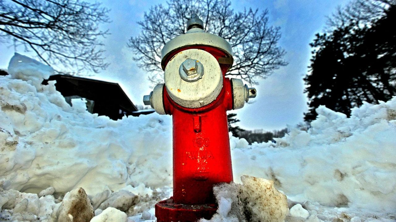 Officials: Fatal Selden fire spawns more hydrant safety - Newsday