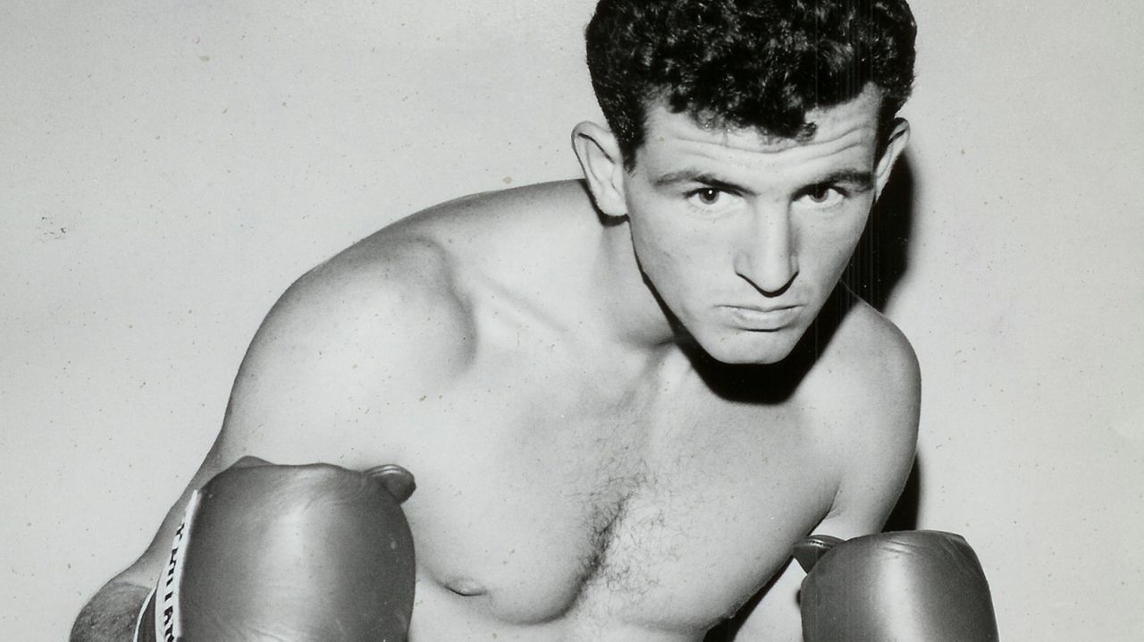 'Irish' Bobby Cassidy, pro boxer from Levittown, dies at 78 - Newsday