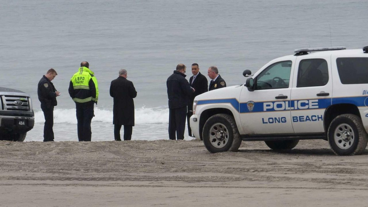 Cops investigate death of man found on beach near Long Beach boardwalk ...