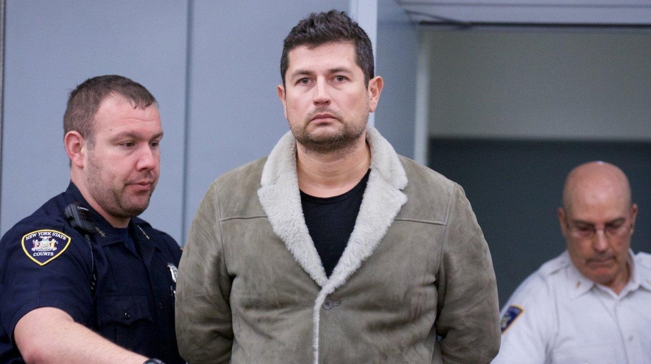 Sean Ludwick planned to flee to Venezuela, prosecutor says - Newsday