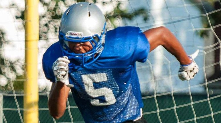 Copiague football has team-first attitude - Newsday