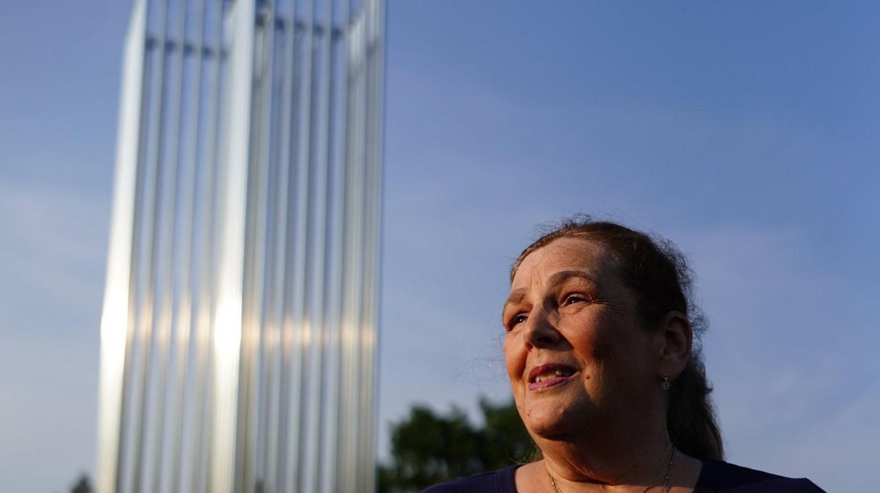Long Island's 9/11 memorials honor those lost 20 years ago - Newsday