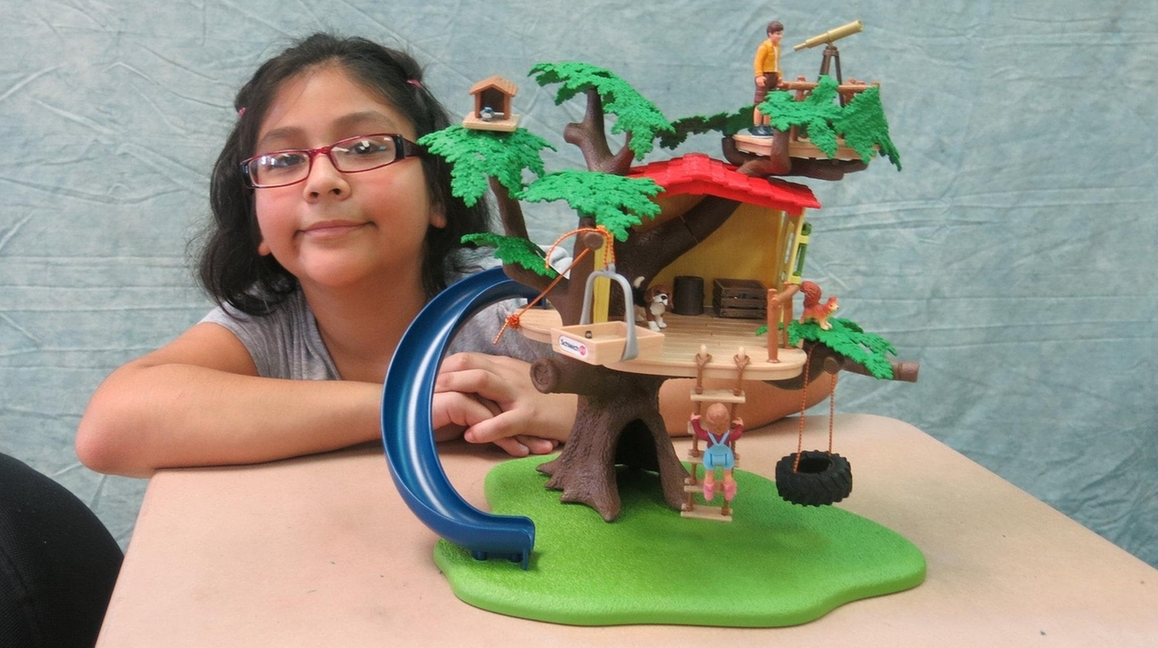 Farm World Adventure Tree House: Fun and beautiful to build - Newsday