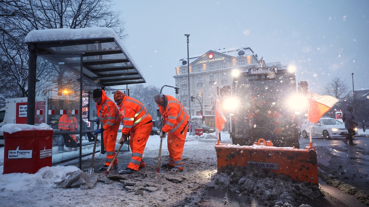 Two top-division soccer games in Germany called off amid heavy snow ...