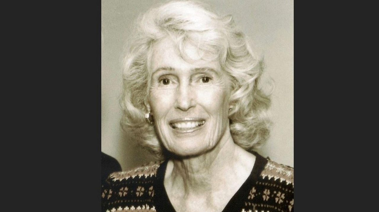 Longtime Dix Hills resident Barbara Eckhardt McIntyre dies at 93 - Newsday