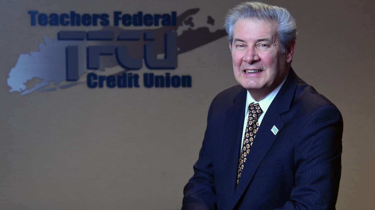 Robert Allen, TFCU president, CEO to retire - Newsday