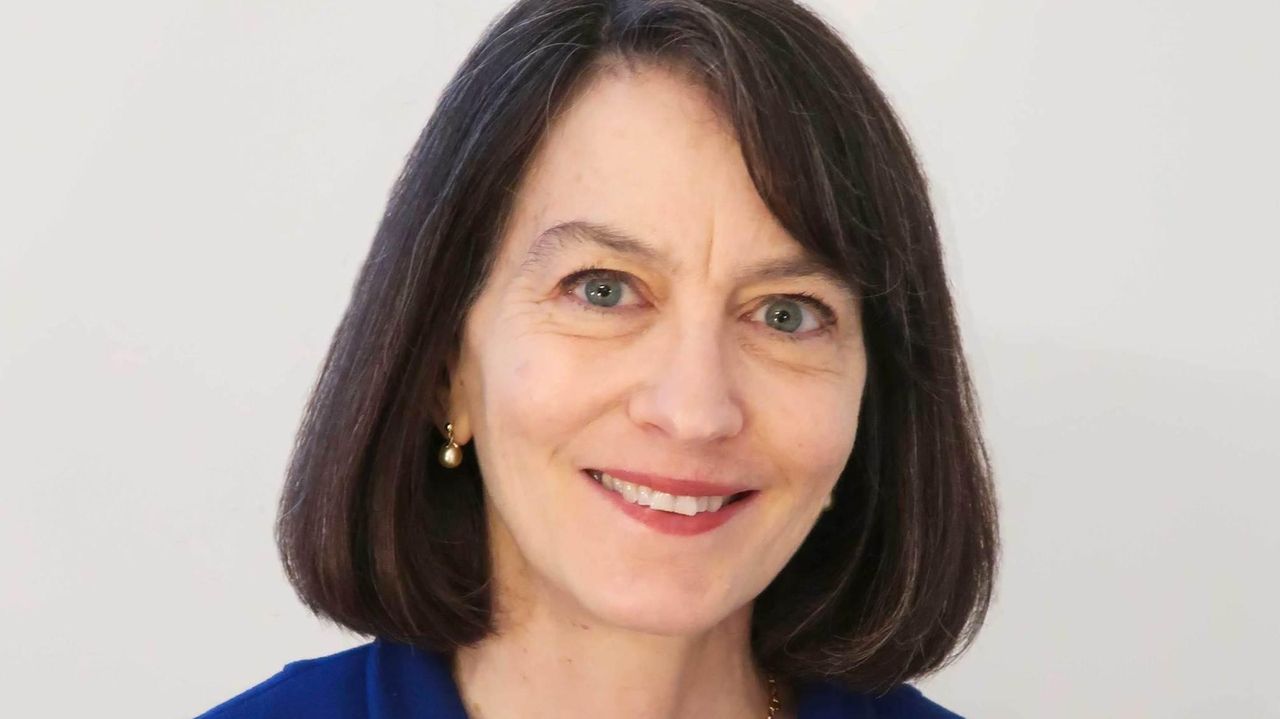 University of Illinois provost named as new president of Hofstra ...