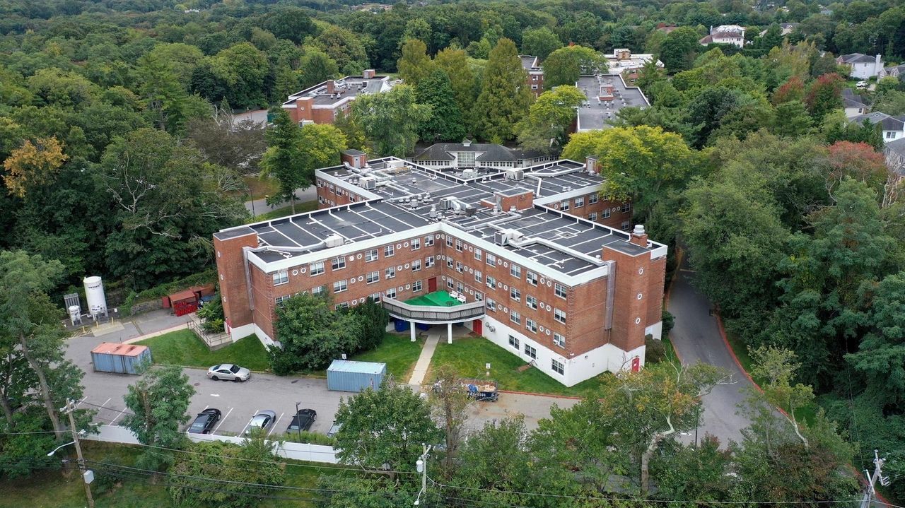 Proposed price for troubled Long Island nursing home: Just $10 - Newsday