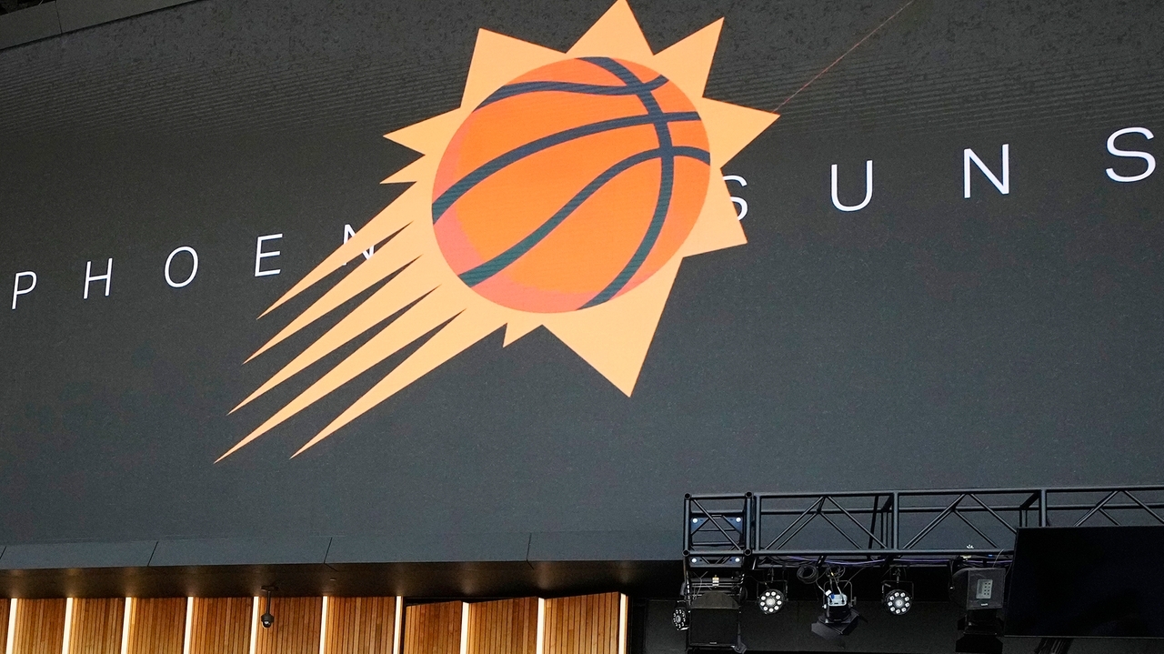 Ex-Phoenix Suns employee files racial discrimination, retaliation ...