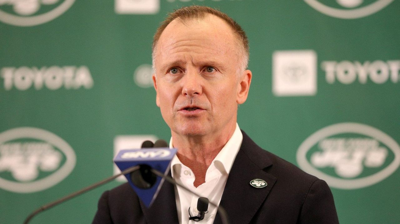 Jets CEO Christopher Johnson's message to a fan at Jaguars game - Newsday