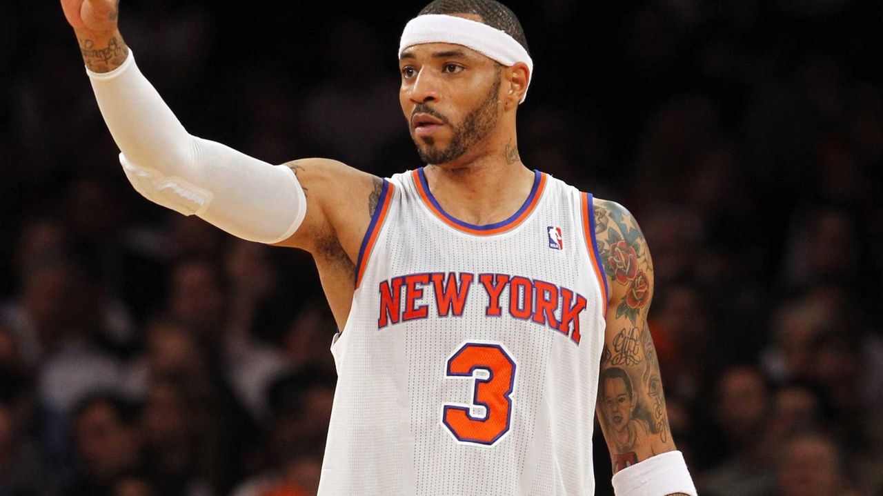 Kenyon Martin makes debut for Knicks - Newsday