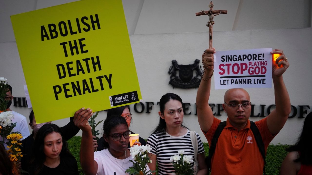 Alleged Malaysian drugs trafficker gets last-minute stay of execution in Singapore - Newsday