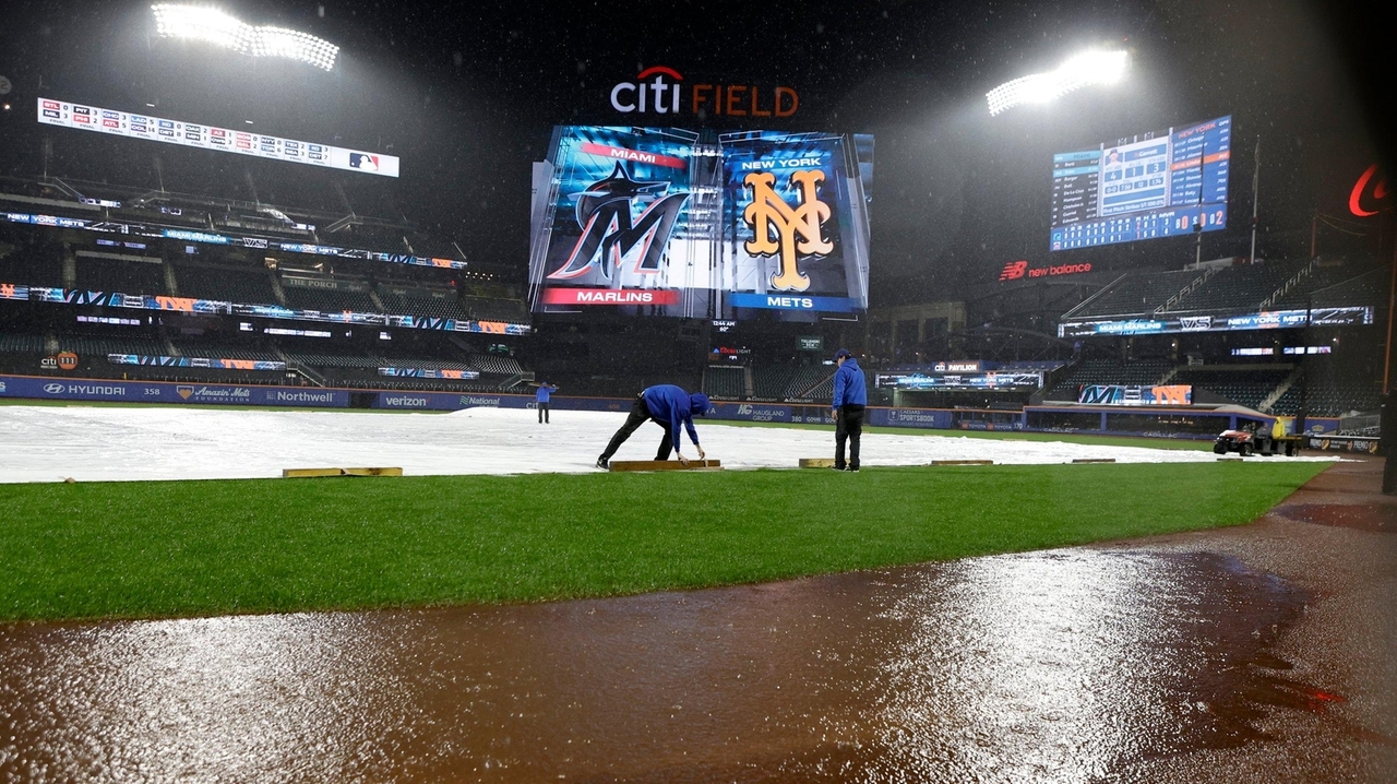 Mets awarded win over Marlins in rainy suspended game - Newsday