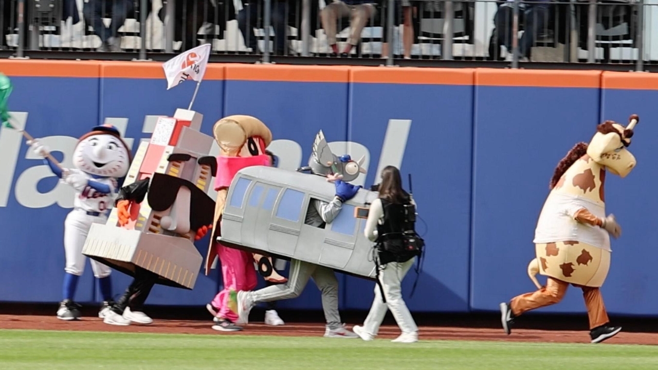 Mets' Citi Field 5 Borough Mascot Race a big hit - Newsday