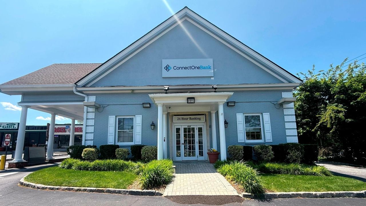 First National Bank of Long Island merges with ConnectOne Bank - Newsday