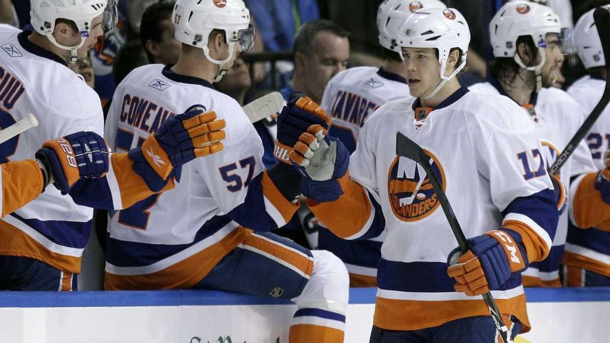 Islanders rock Roloson, beat Lightning - Newsday