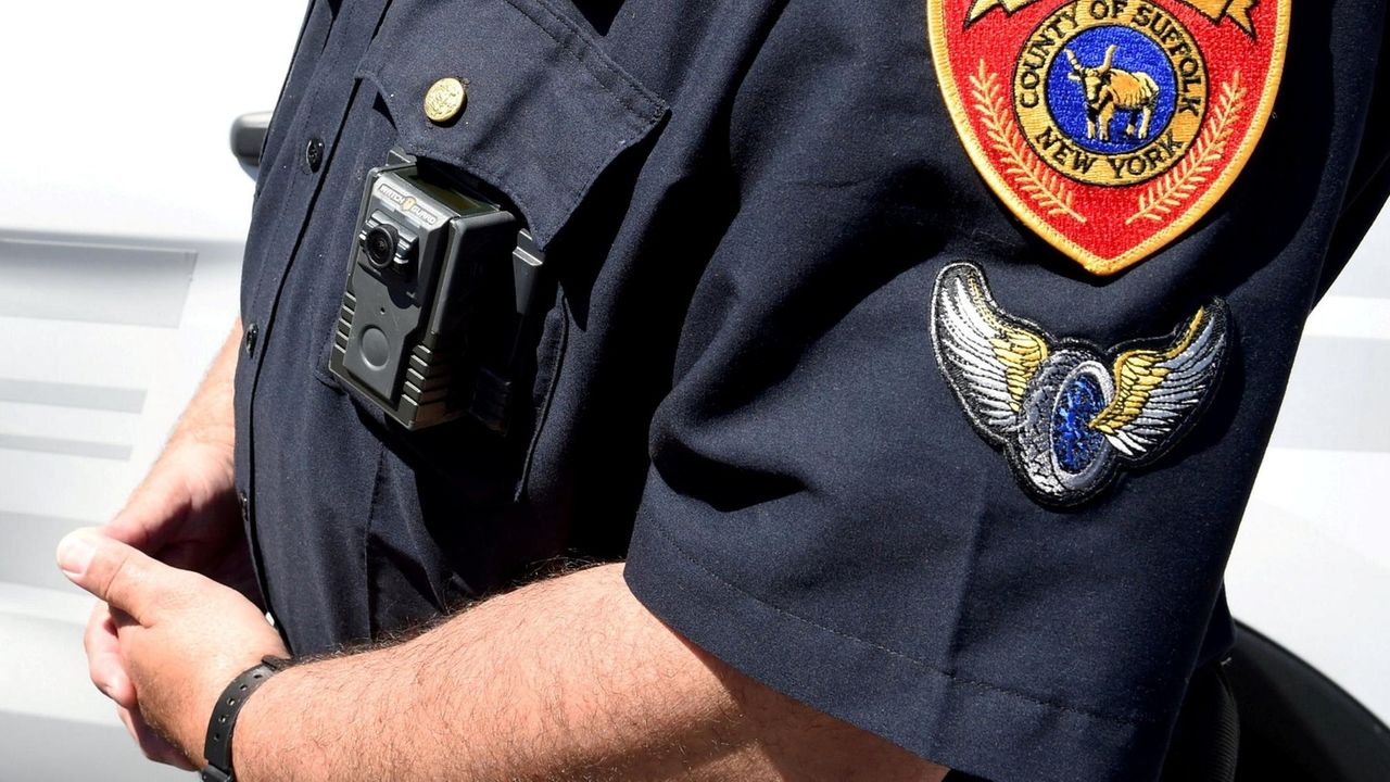 Suffolk detectives open to wearing body cameras, union president says ...