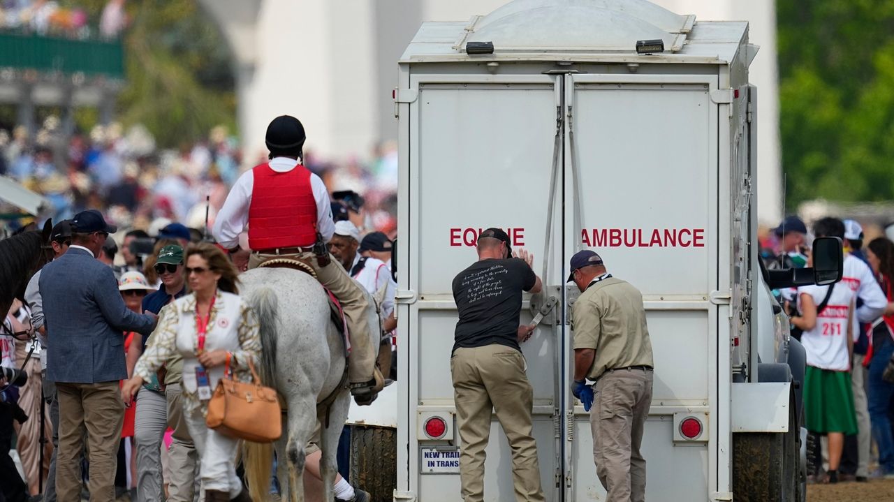 Column: Stench of death overwhelms Kentucky Derby - Newsday
